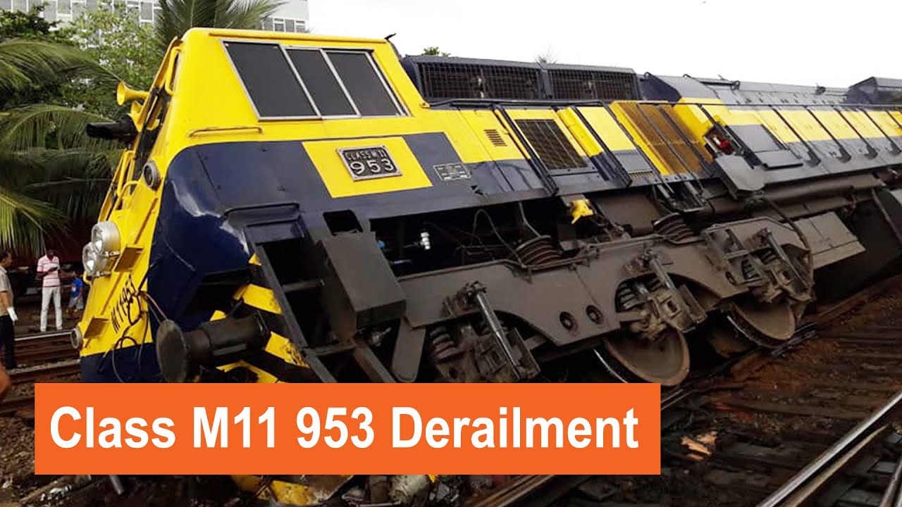 Class M11 953 Derailment - YouTube