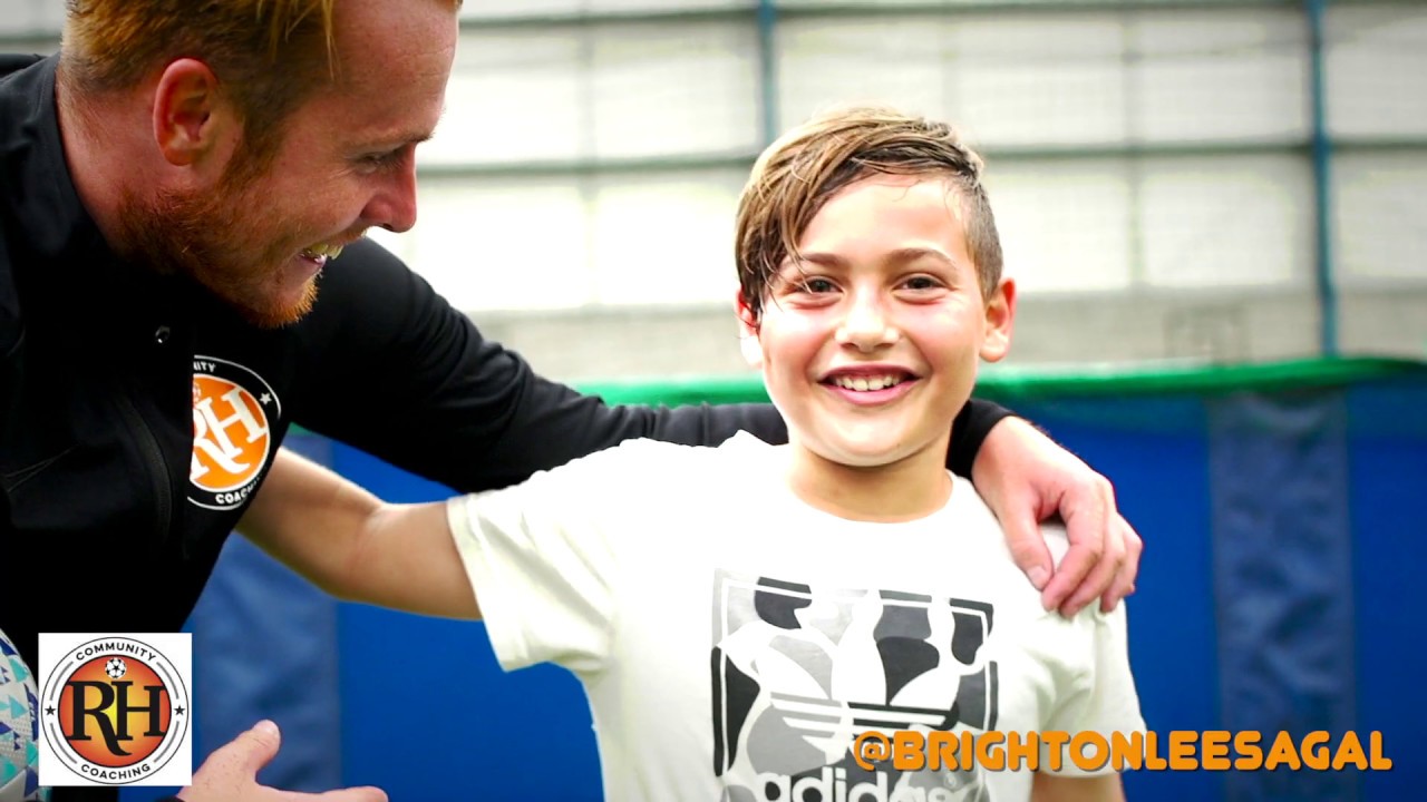 MANCHESTER , UK TRAINING WITH BRIGHTON LEE SAGAL & RYAN HOPPER ( RH ...