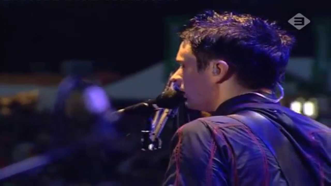 Muse - Sing For Absolution live @ Pinkpop Festival 2004 - YouTube