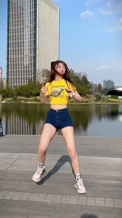 Beautiful Chinese girl dancing #杨小咪YAMI #82 #music #song #sexy #beautiful #tiktok #抖音 #douyin ...