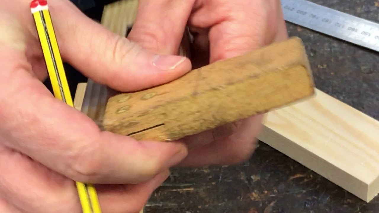 Marking finger joints - YouTube