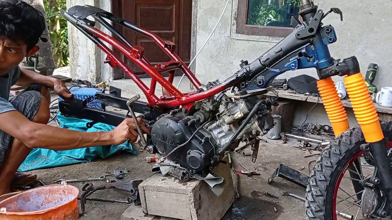 Yamaha Jupiter Mx Jadi Trail Mini (Time Lapse) - YouTube