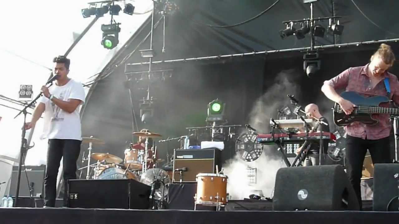 The Temper Trap - Science Of Fear @ Rockin' Park - YouTube