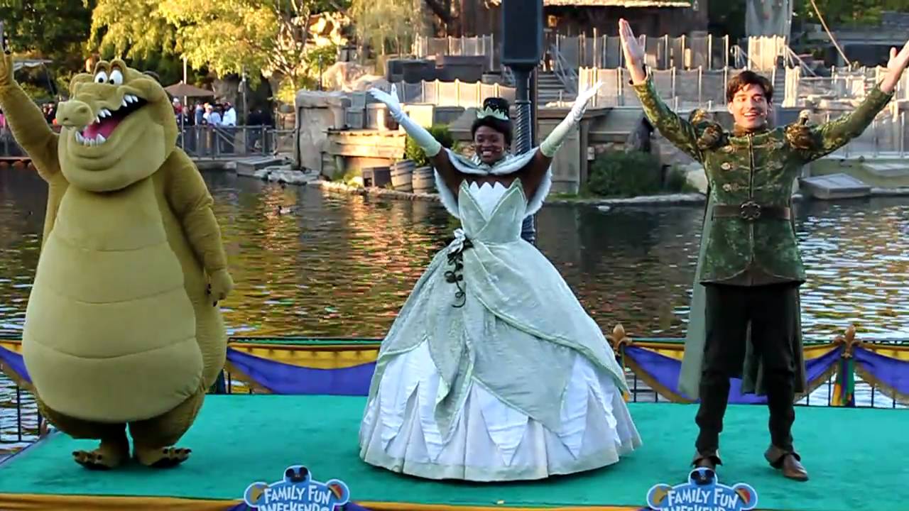 Princess Tiana's Mardi Gras Celebration "Dig A Little Deeper" [HD ...