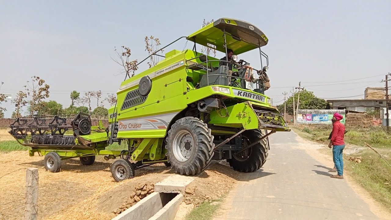 Harvester machine | combine machine | wheat 🌾🌾 harvesting & dropping in ...