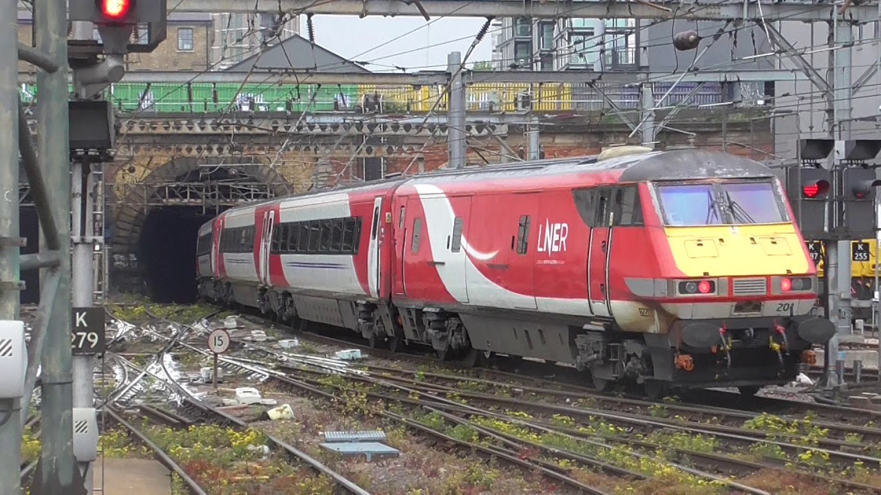 London North Eastern Railway Class 91112 Departure London King's Cross ...