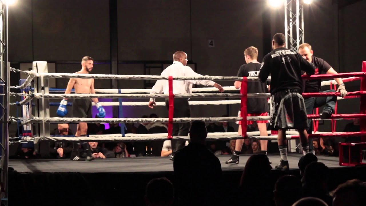 Morgan Boxing 28.11.25 - Sam Mason vs Danny Wright - YouTube