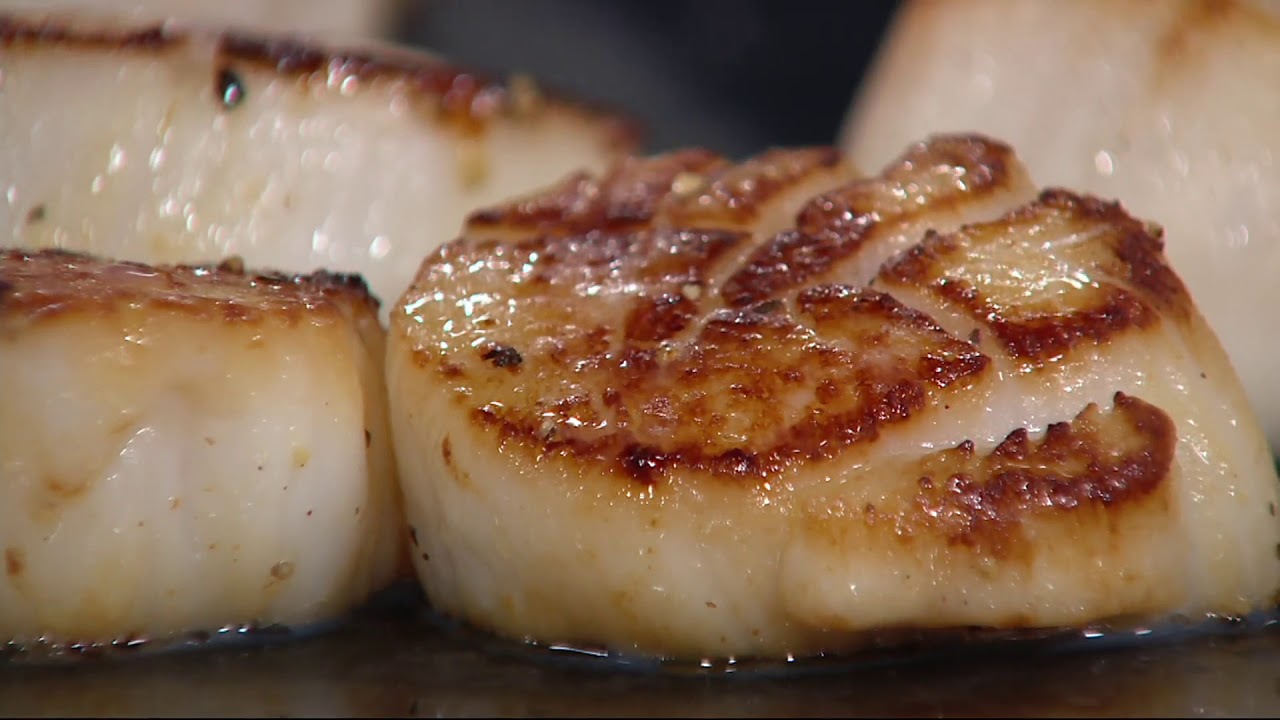 Australis 3 lbs of Premium Large Dry Sea Scallops on QVC - YouTube
