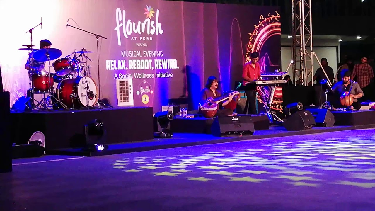 Rajesh vaidhya- amazing medley | Ford GTBC | Veena Player | Musical ...