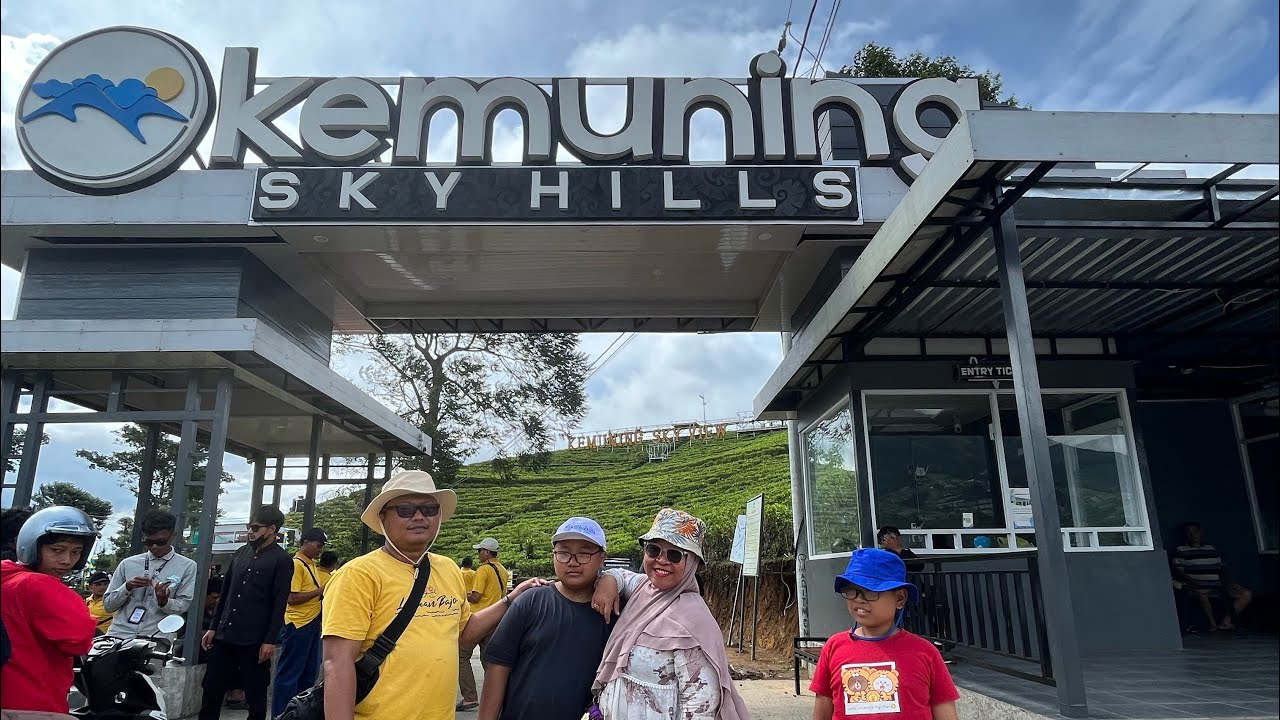 Kemuning sky hills - YouTube
