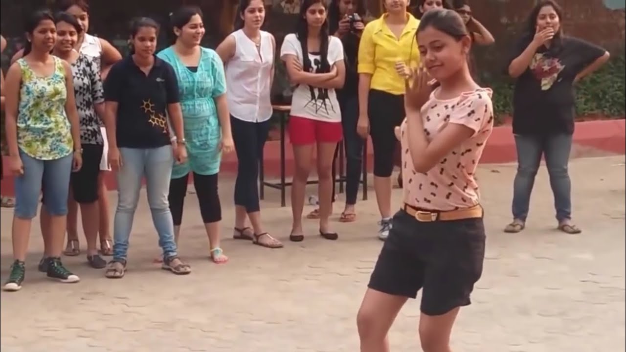 Girls college perform dance video girl dance video in college students ...