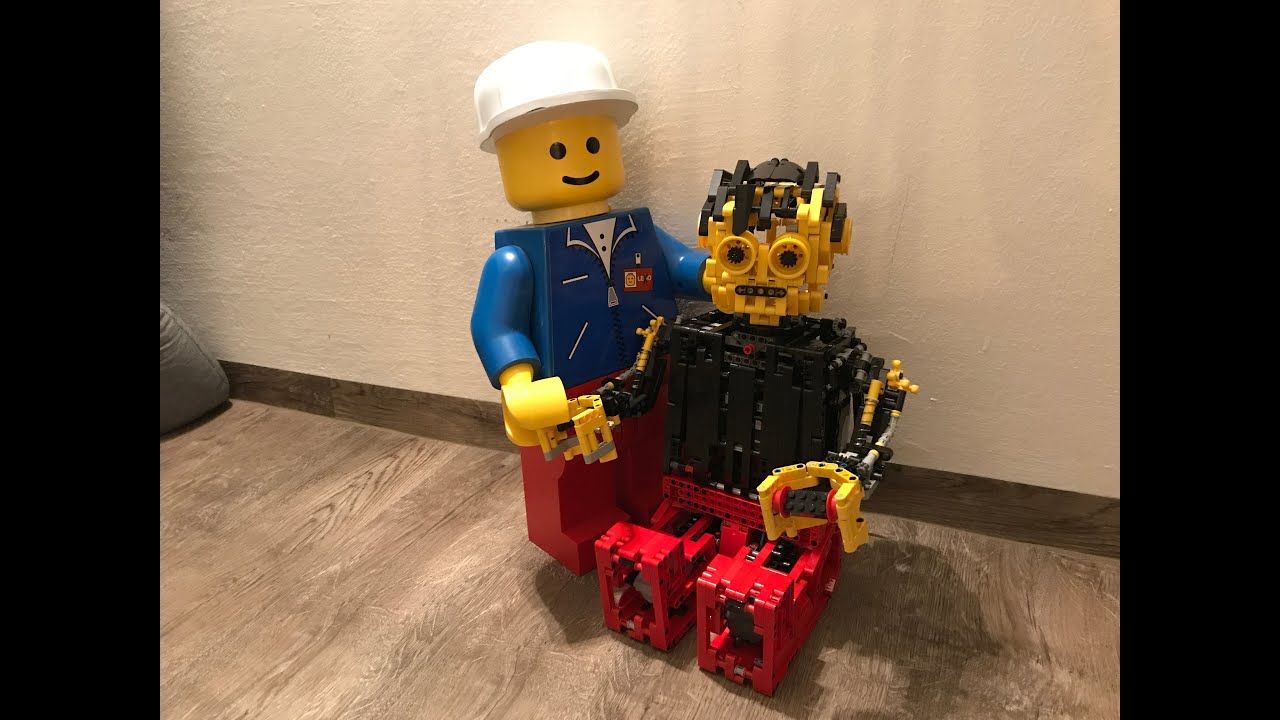 LEGO Giant Minifig - Technic - YouTube