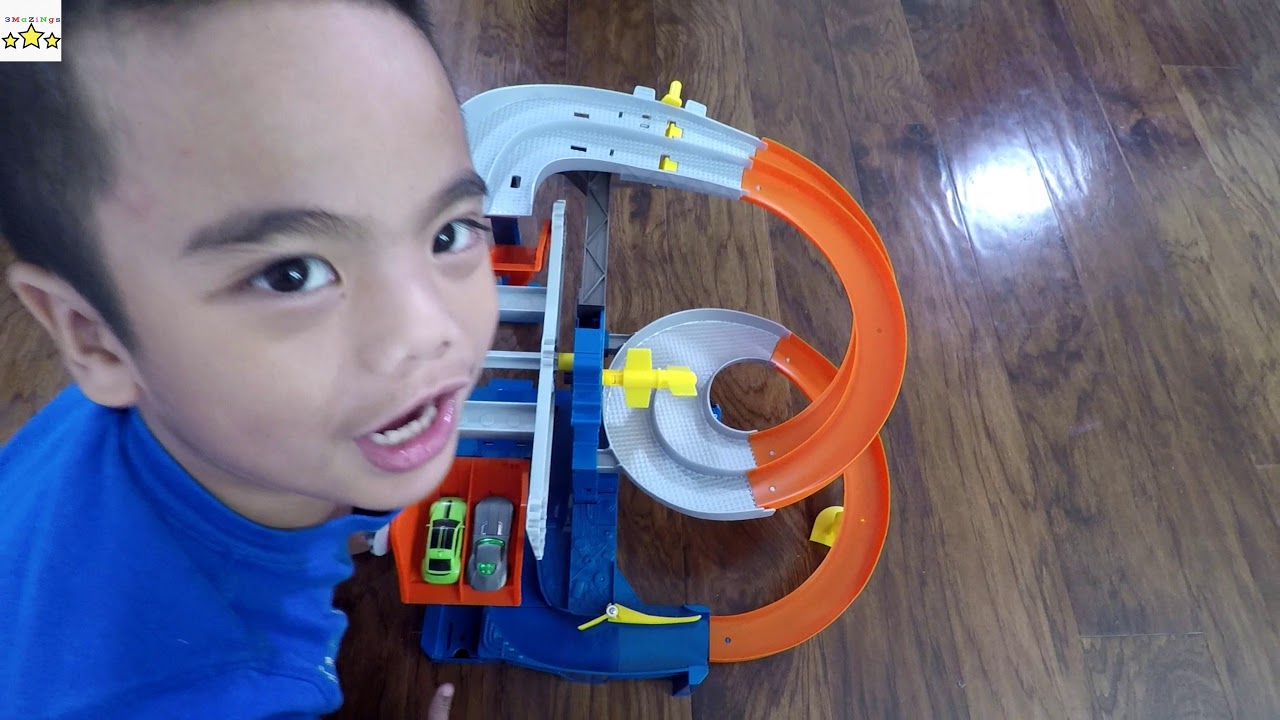 Hot Wheels Factory Raceway 3mazings Franco's Toy Collections - YouTube