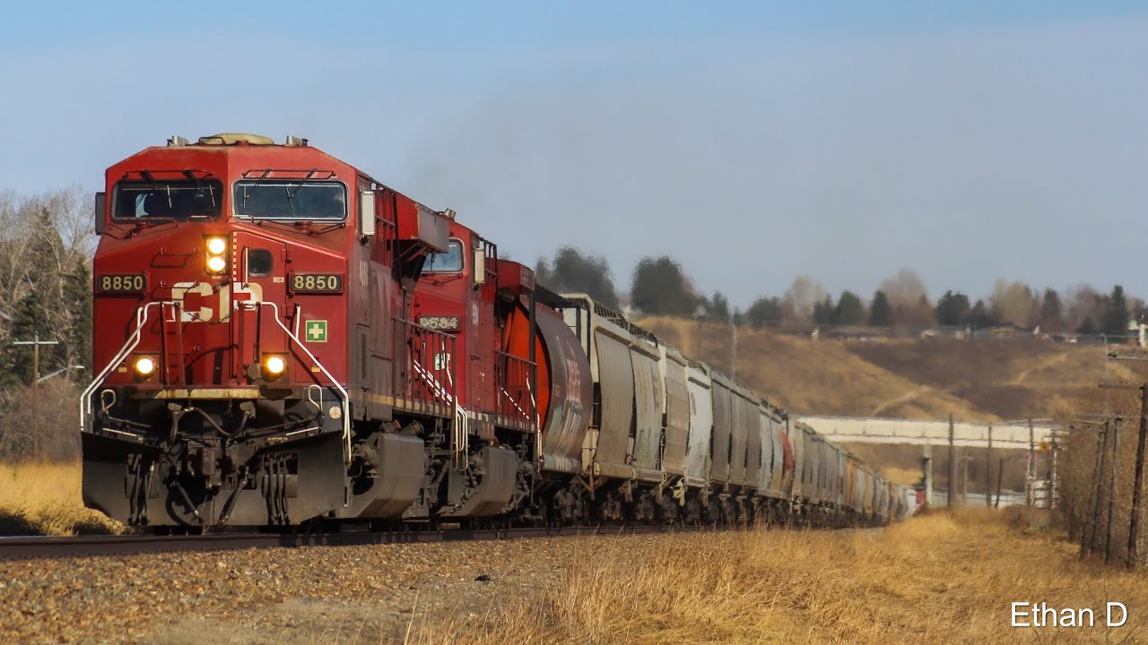 CP 8850 leading train 301 west through Kieth - YouTube