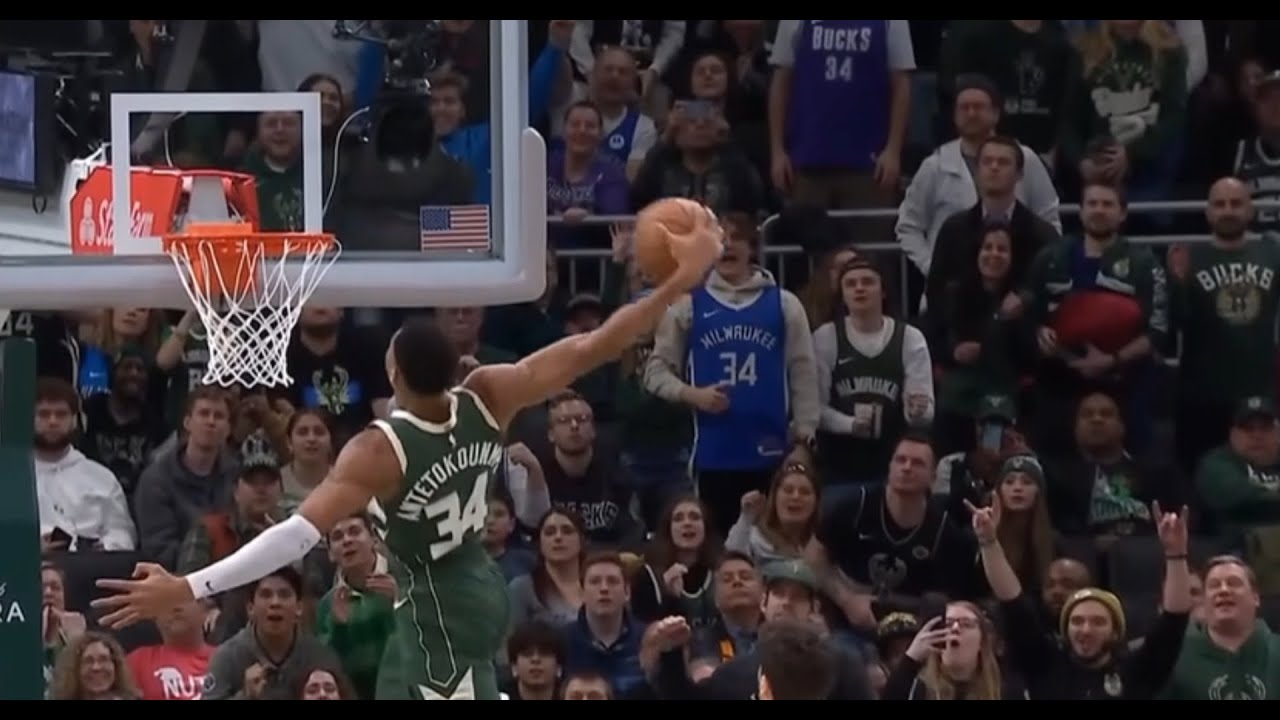 Giannis Antetokounmpo's PERFECT WINDMILL Dunk On A Fast-Break - YouTube