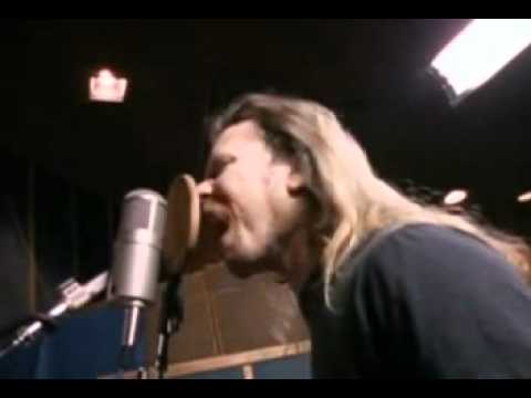 James Hetfield recording Enter Sandman