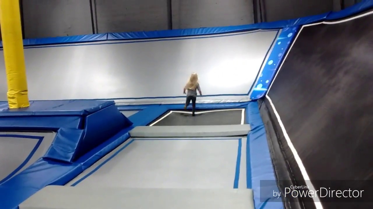 Tira jumping at Quantum Leap Trampoline Park - YouTube