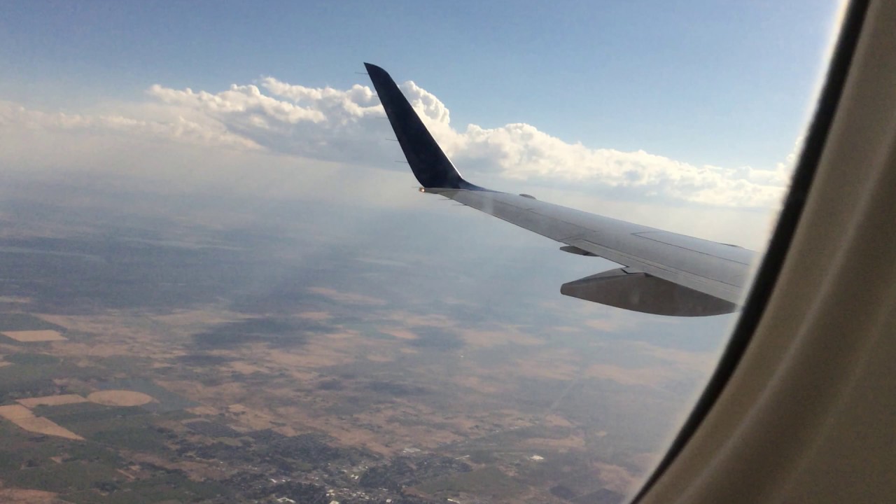 Delta Airlines E-175 Enhanced winglets Turbulent Descent Into Boise ...