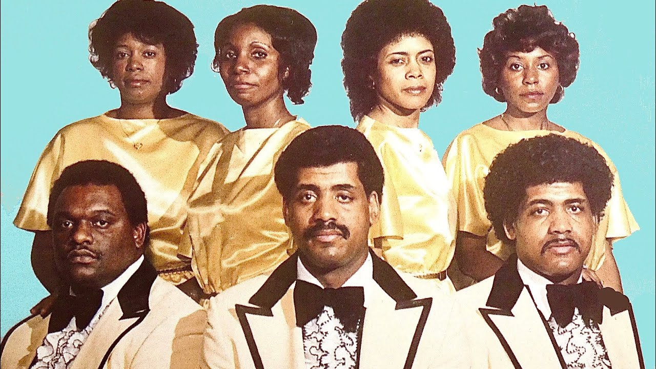 The Ray Manning Singers - "Look What You're Missing" - YouTube