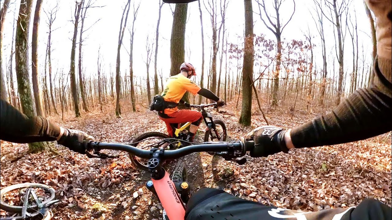 Mine trails roadgap, Roznava - YouTube