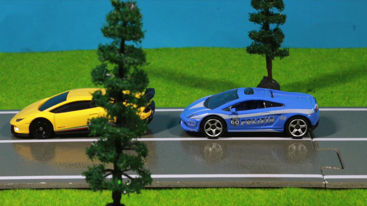 Lamborghini Police Chase Stop Motion - YouTube