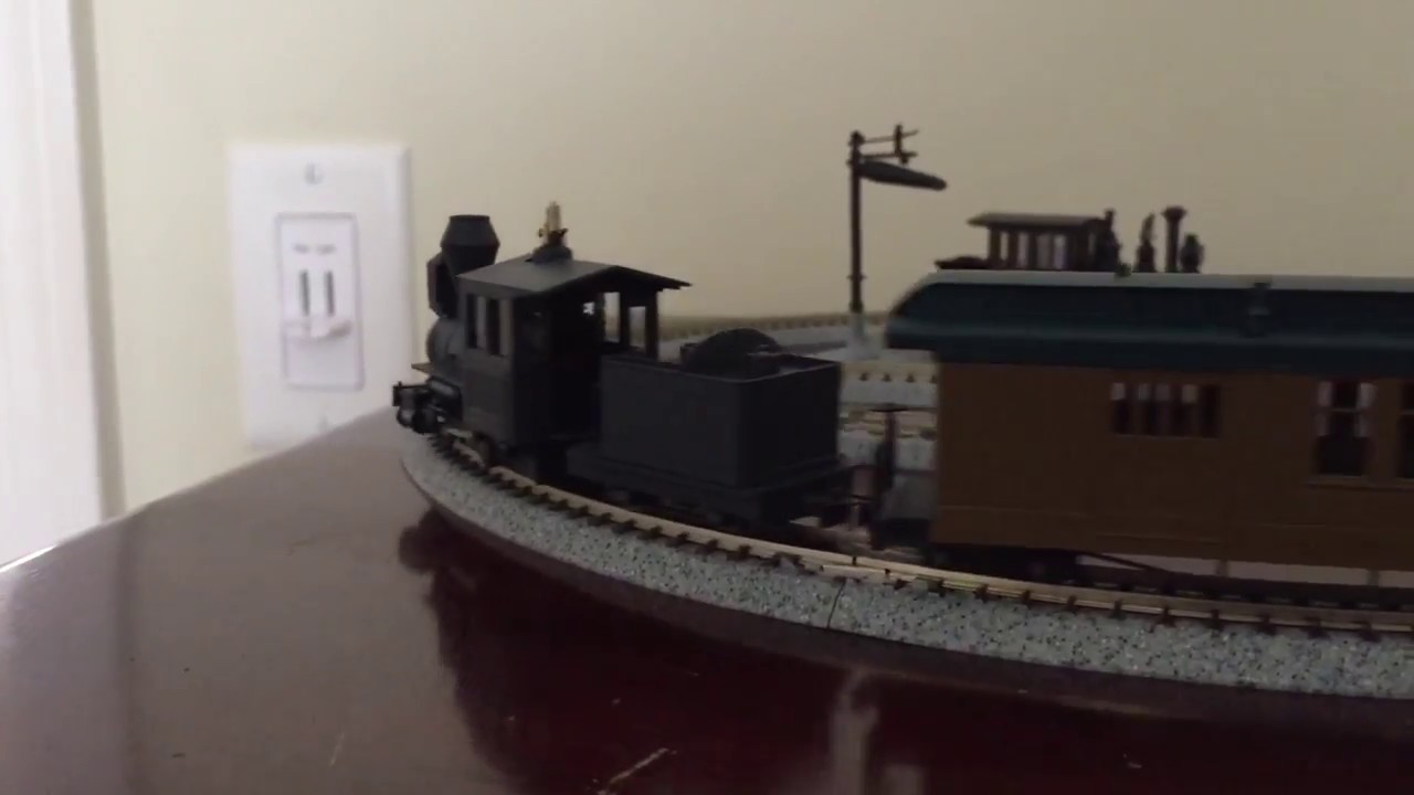 HOn30 Table Top Layout with Minitrains and Kato Unitrack - YouTube