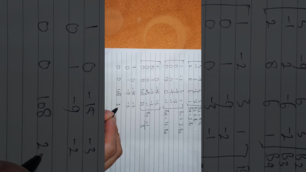Matriks Eselon baris tereduksi ordo 4×4 menggunakan Eliminasi Gauss ...