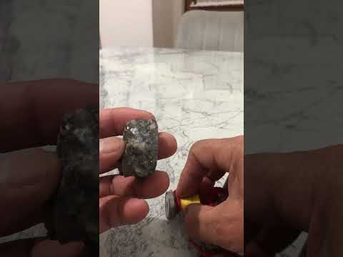 Mertorite gök taşları ve gizemleri ve gerçek siyah etopya opalı ham hali 