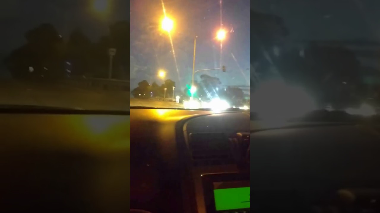 Flashing Speed Camera in Melbourne - YouTube