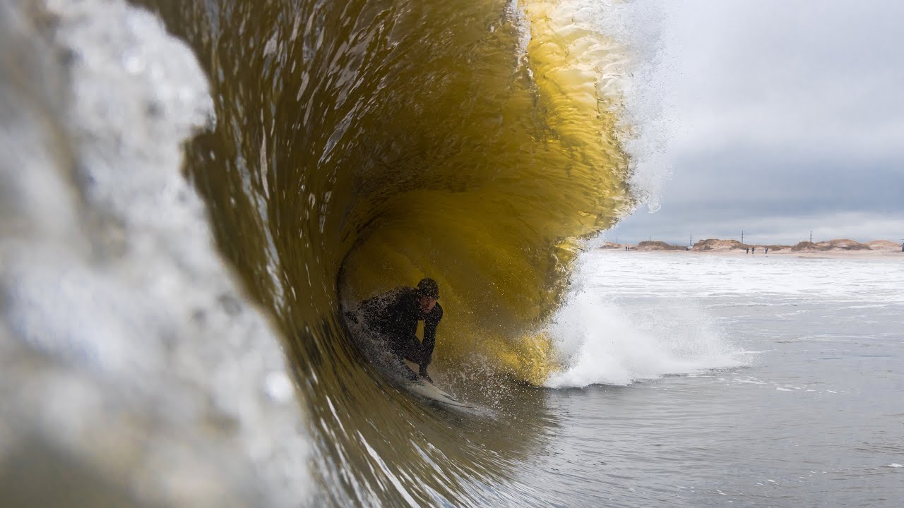 Wedging Shorebreak Barrels | Winter Storm Toby - YouTube
