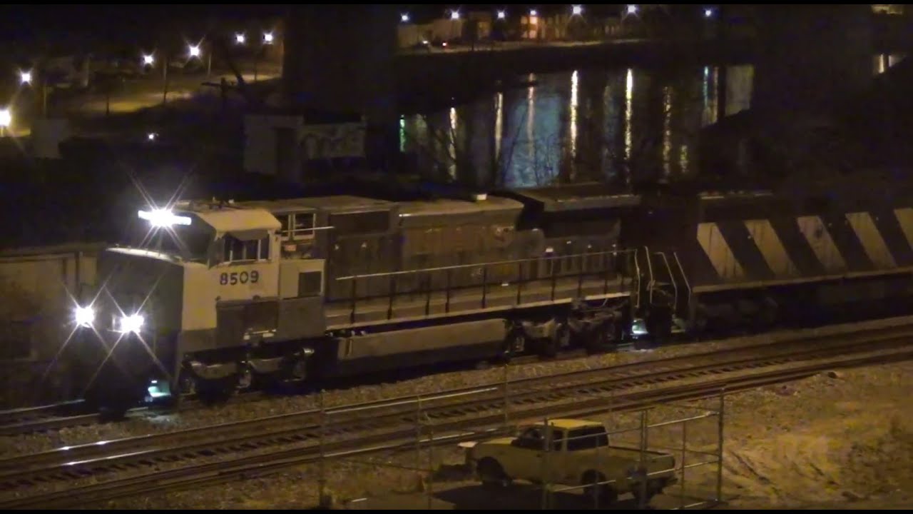 NS 8509 C40-8.5 Rebuild Leading NS 309 - YouTube