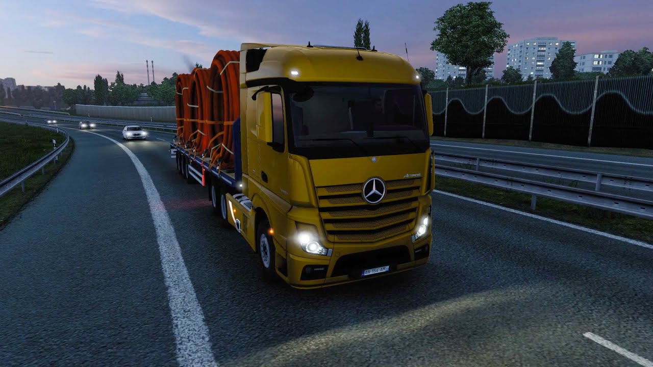 Transporting a Plastic Pipe in Euro Truck Simulator 2 - ETS 2 Steering ...