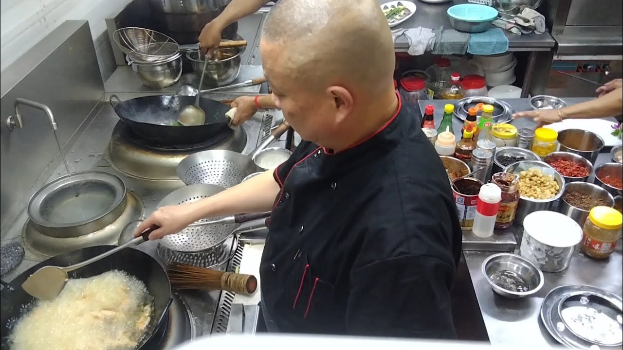 4Kvideo!! the Chinese style cooking work skill in kitchen show - YouTube