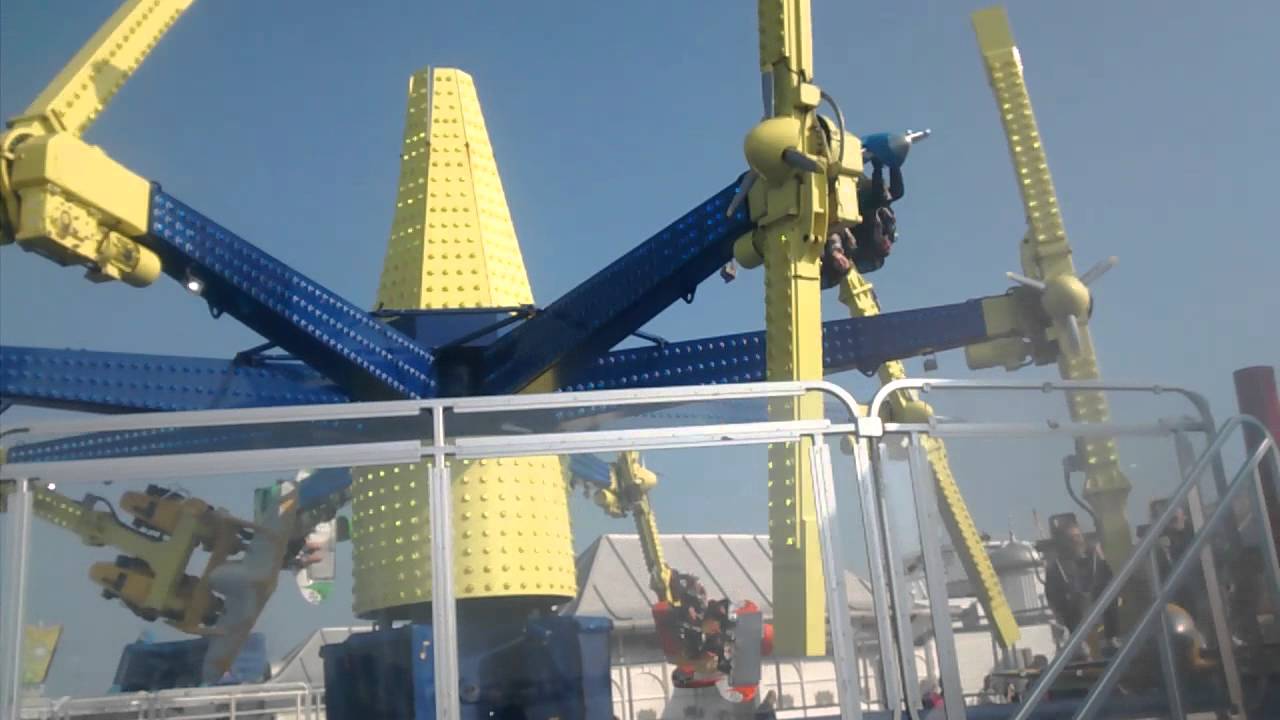 Awesome ride at Brighton Pier! - YouTube