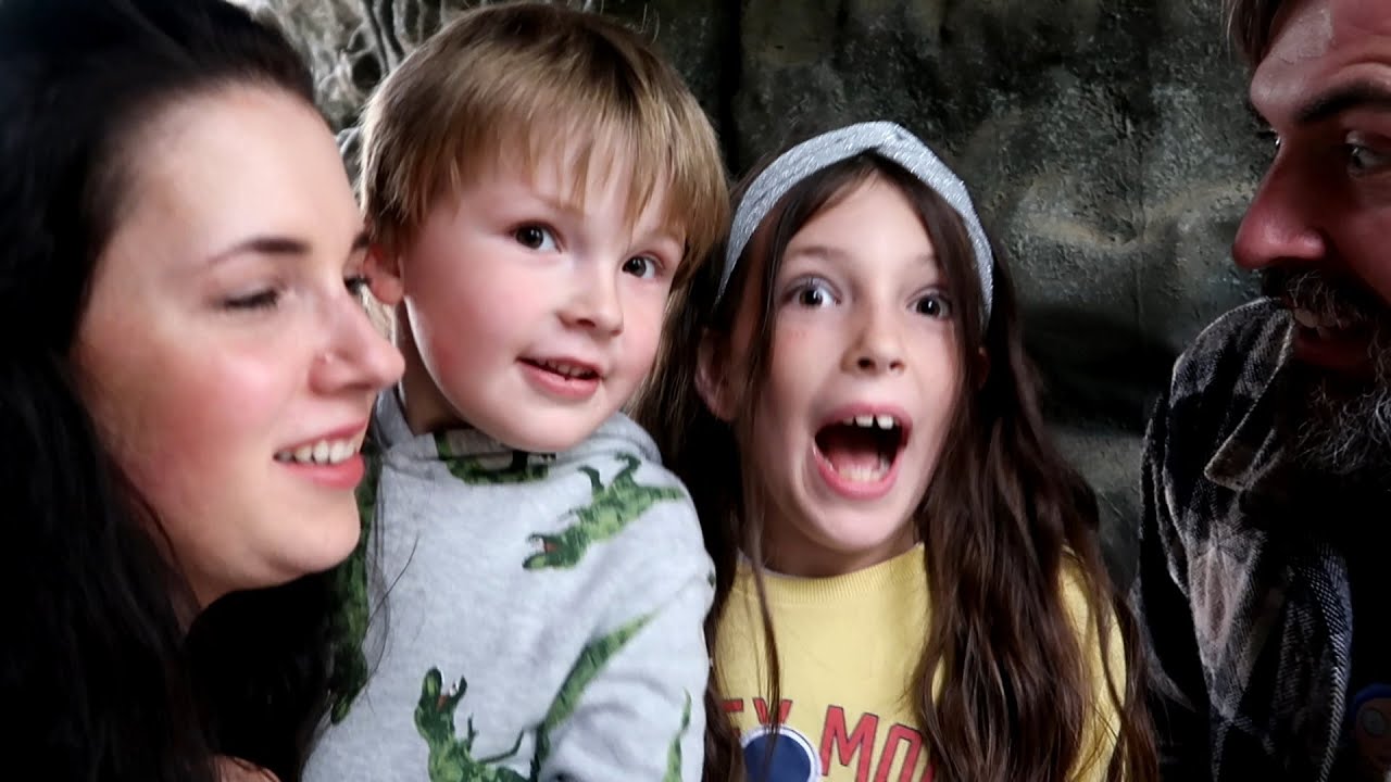 STUCK IN A LABYRINTH - LANDMARK ADVENTURE PARK - YouTube