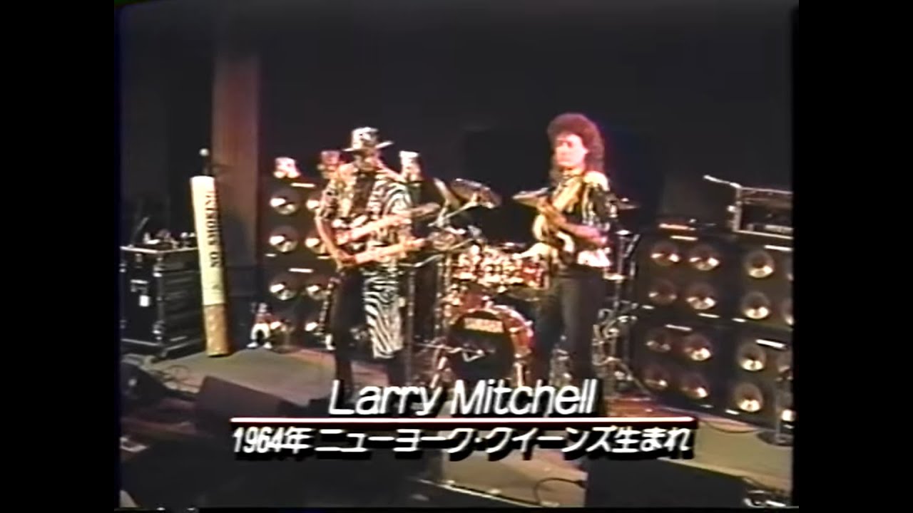 Larry Mitchell Live (1991) HiFi - YouTube