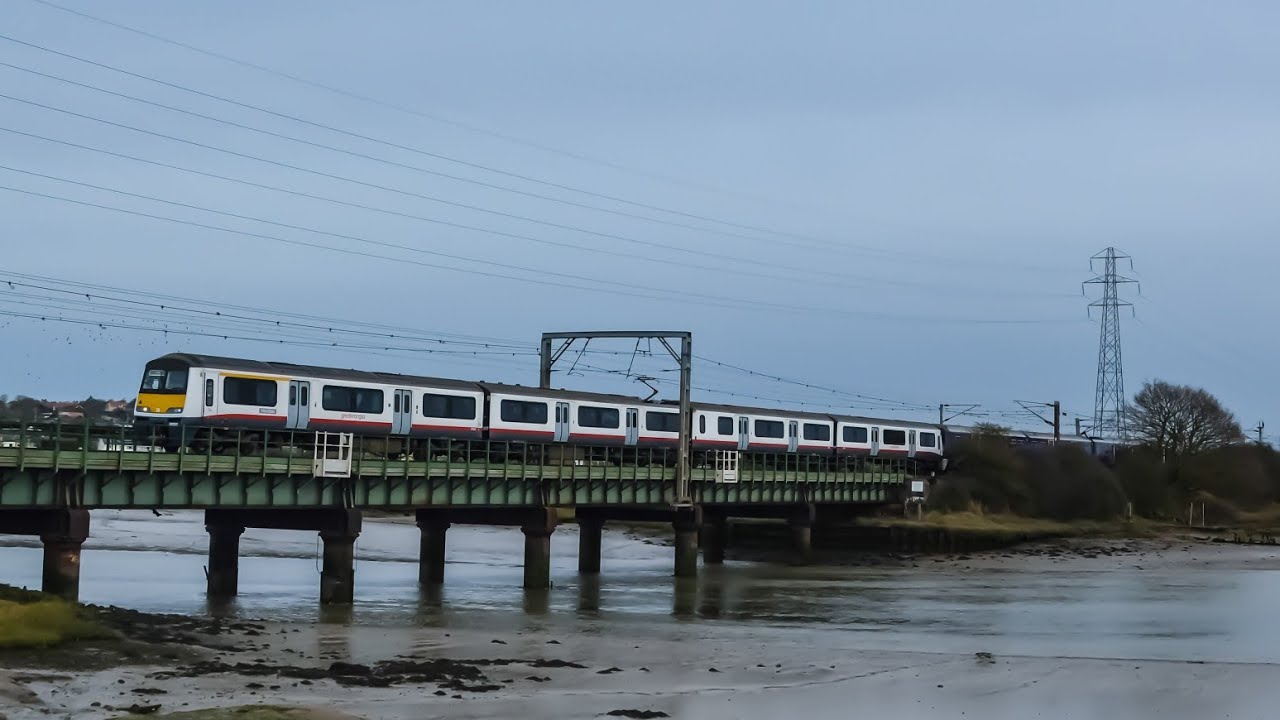 Trains at: Manningtree & Cattawade Bridge (GEML) | Friday 10/12/21 ...