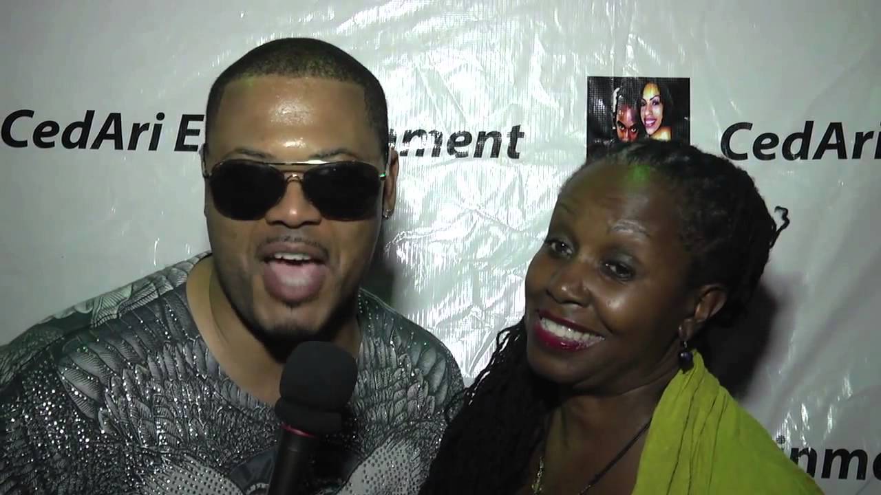 TreLuv w/DeBorah Sharpe Taylor (Supremes) - YouTube