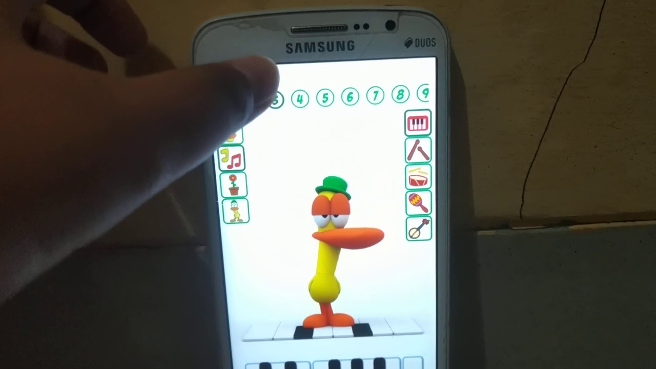 Talking Pato Playing Musical instruments Playing Piano - YouTube