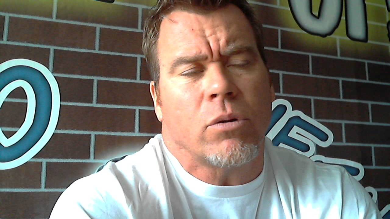 Tom McManus' Dose of Motivation - YouTube