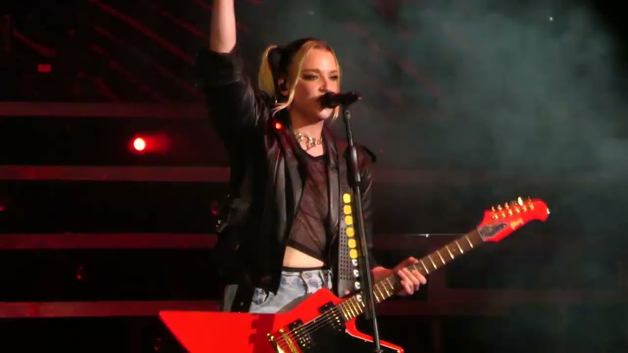 Halestorm - Back From the Dead - Live HD (The Pavilion at Montage ...