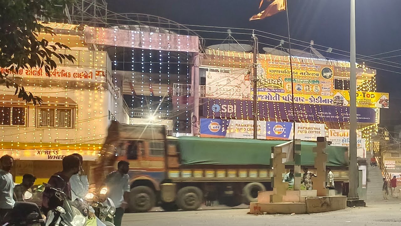 કોડીનાર દિવાળી ઉત્સવ Diwali fatakada #diwali - YouTube