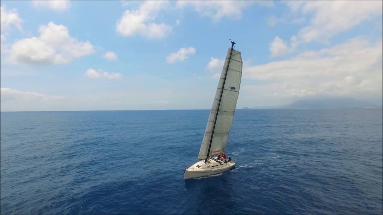 Omer wing sail easy self tacking - YouTube