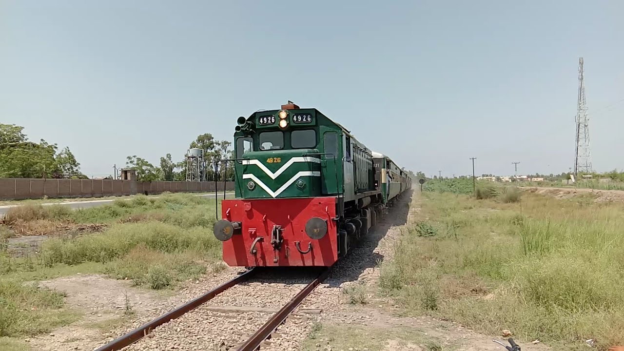 Passenger Train between Lala Musa-Sargodha | 138 Dn Lala Musa Express ...