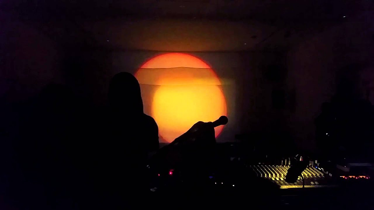 Sally Golding and Spatial - Breaching Transmissions - El cine rev[b ...