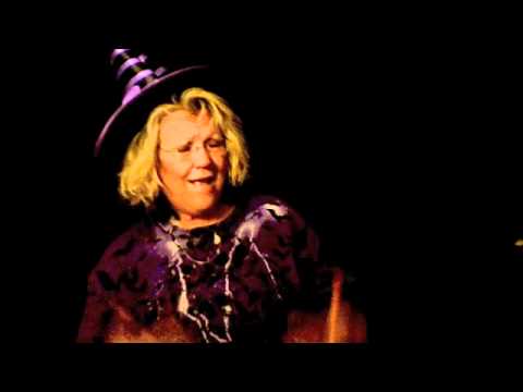 SPOOKY BY THE CLASSICS (AM SIGN LANGUAGE) - YouTube