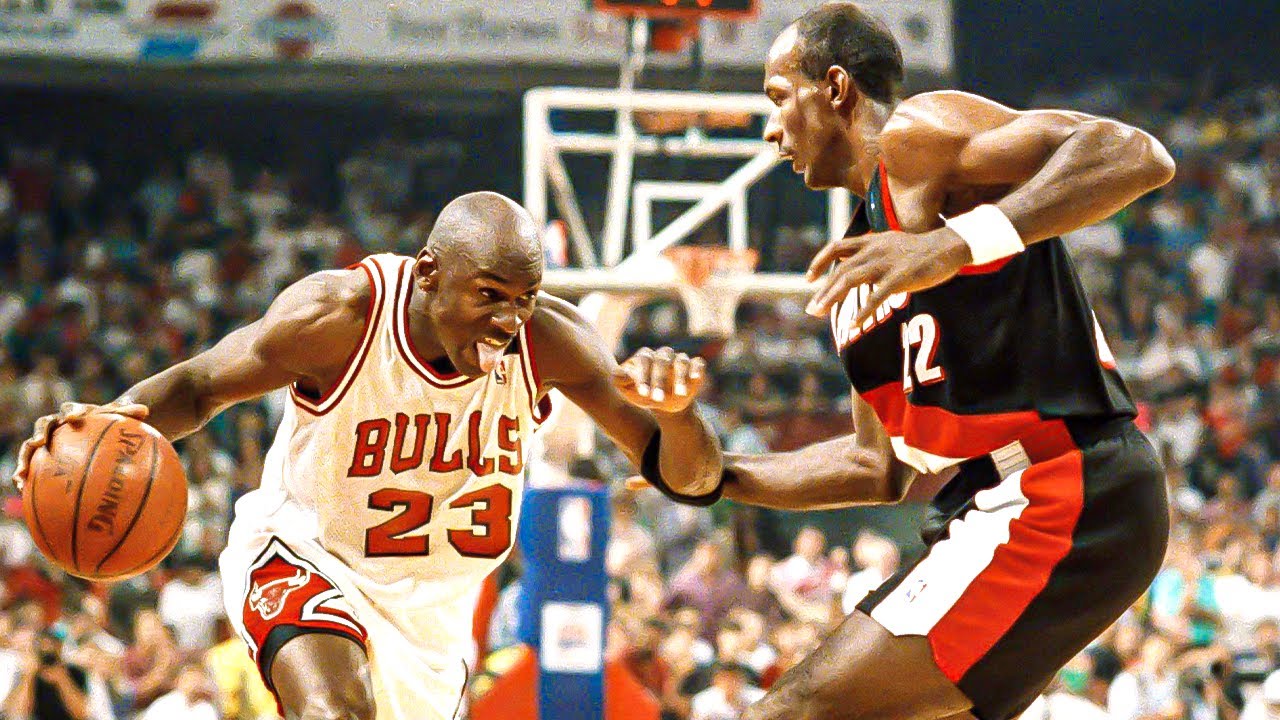 5 Times Michael Jordan HUMILIATING His Opponent - YouTube