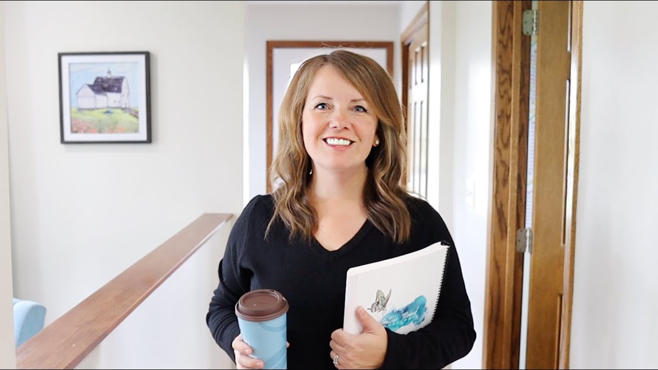 A Day in the Life of The Minimal Mom - YouTube