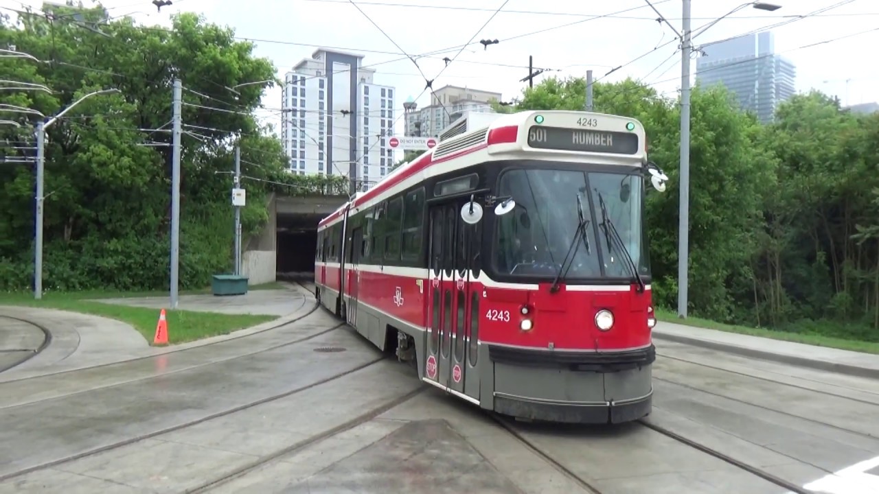 ALRV #4243 arrives and departs Humber Loop - YouTube