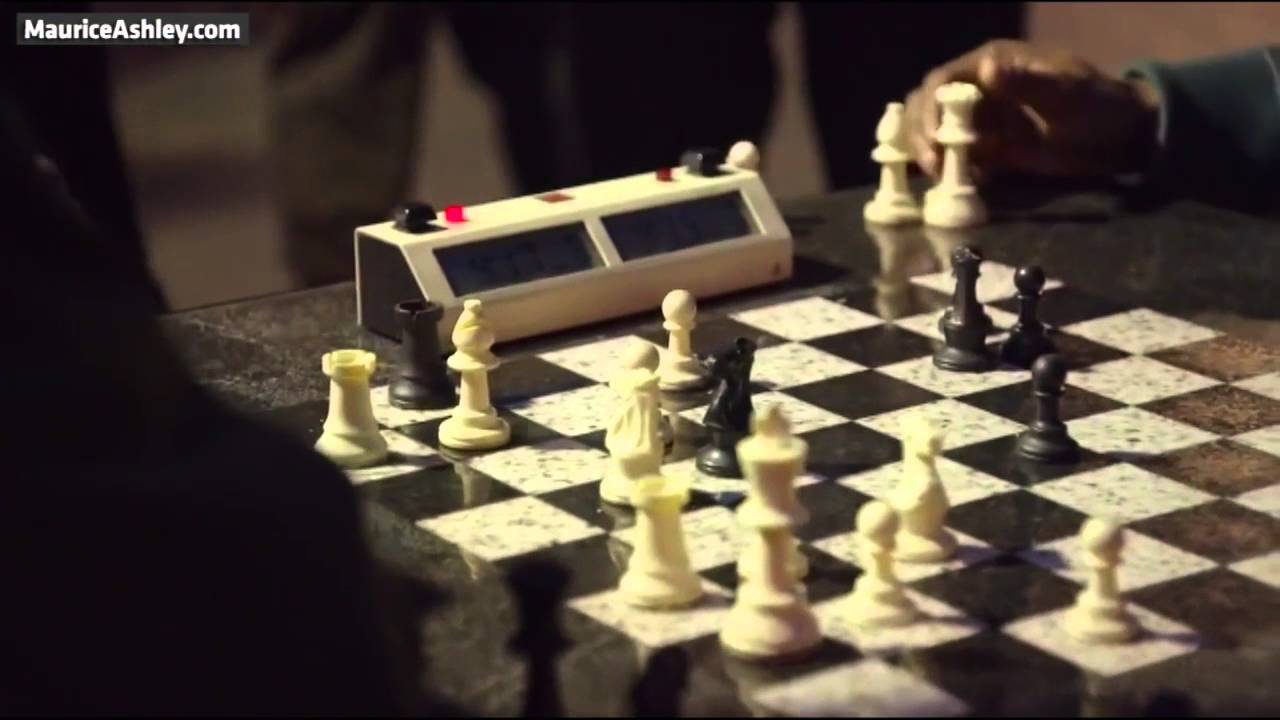 Chess grandmaster shuts down trash-talking opponent - YouTube